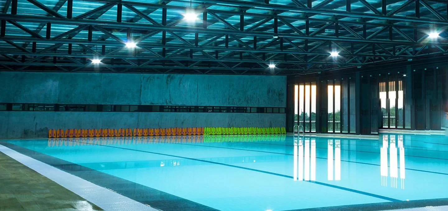 Luminaires LED pour piscines et natatoriums - LEDRHYTHM